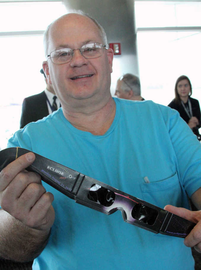 Flight to Hawaii promises prime view of total solar eclipse | Juneau Empire