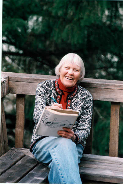 Rie Muñoz's memoirs: Coming to Alaska, and an artist's beginnings ...