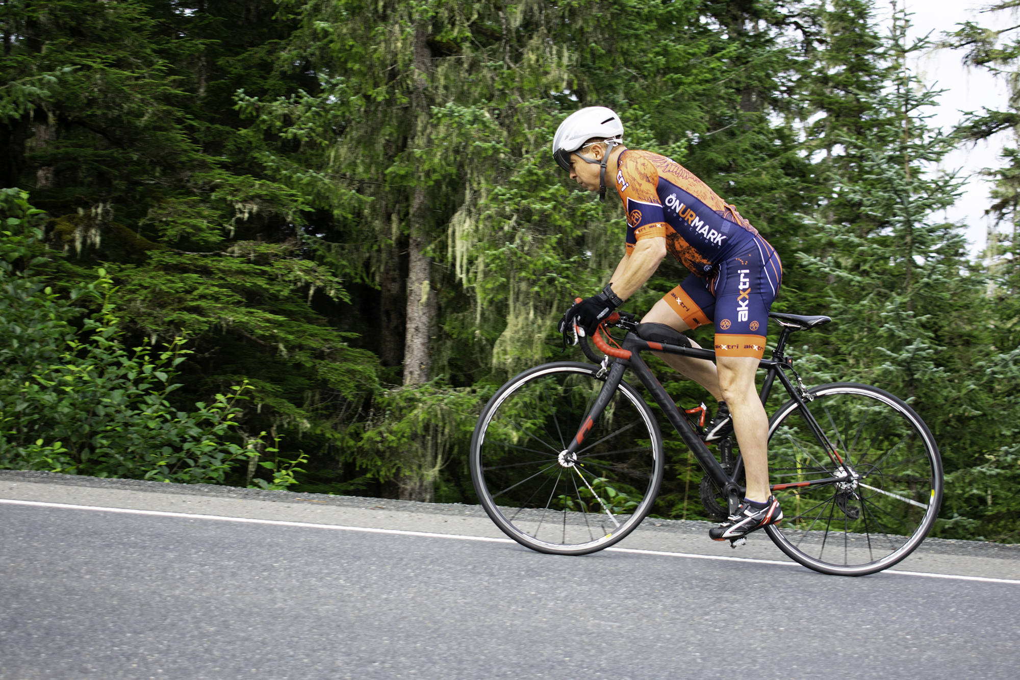 Coleman captures photo finish at Tour of Juneau | Juneau Empire