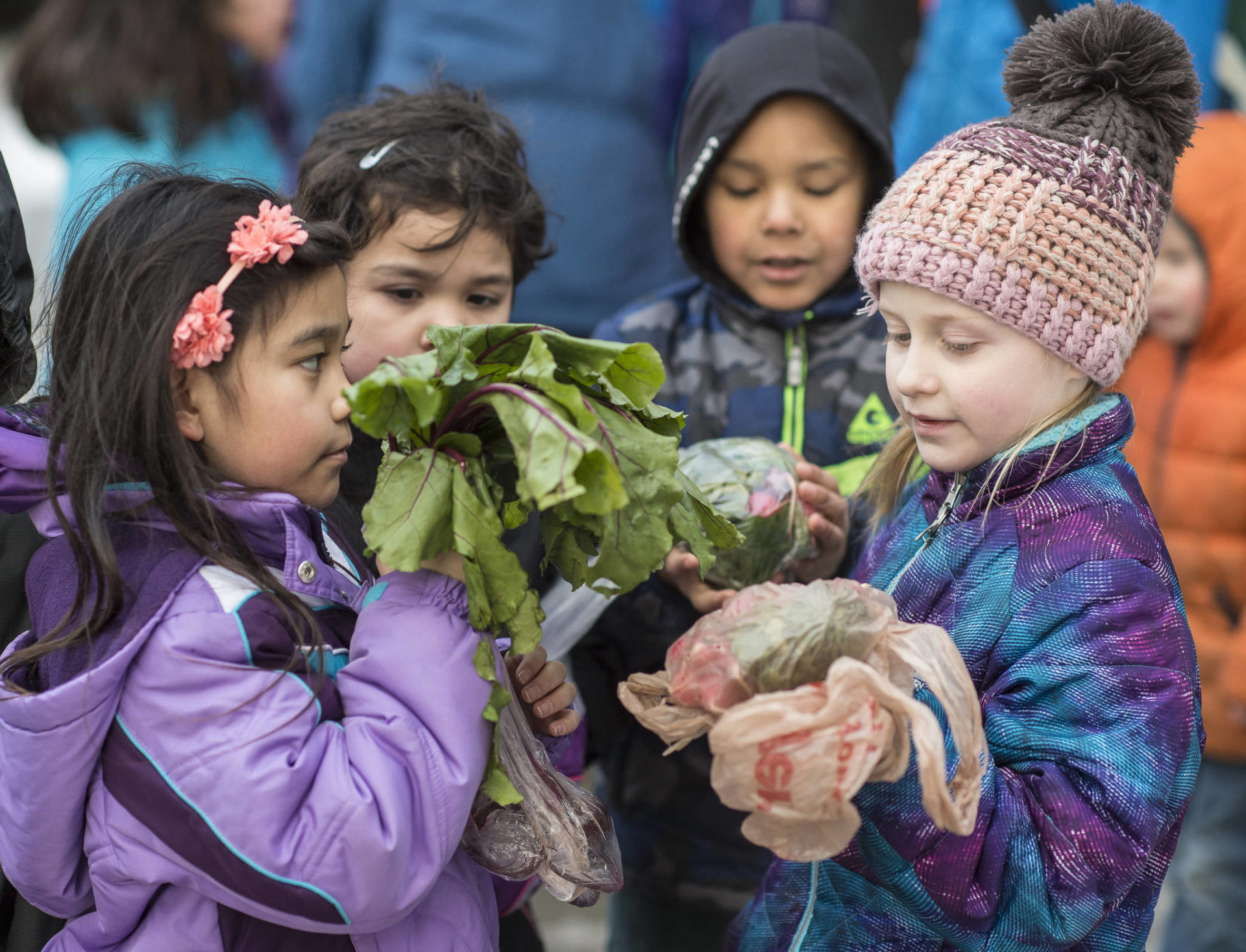 Second-grade students bring vegetables, cheer to homeless shelter ...
