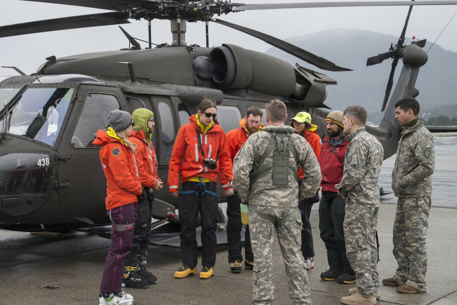 Searchers use radar technology to locate missing climbers, wait for ...