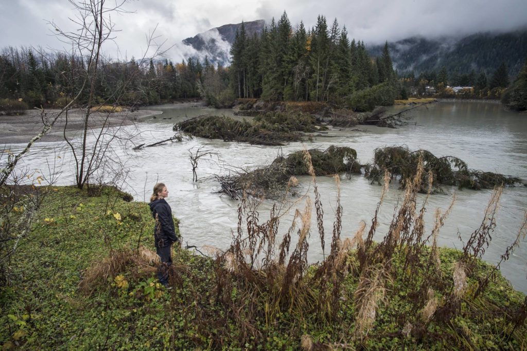 How a breakthrough in the Mendenhall River changes erosion near ...