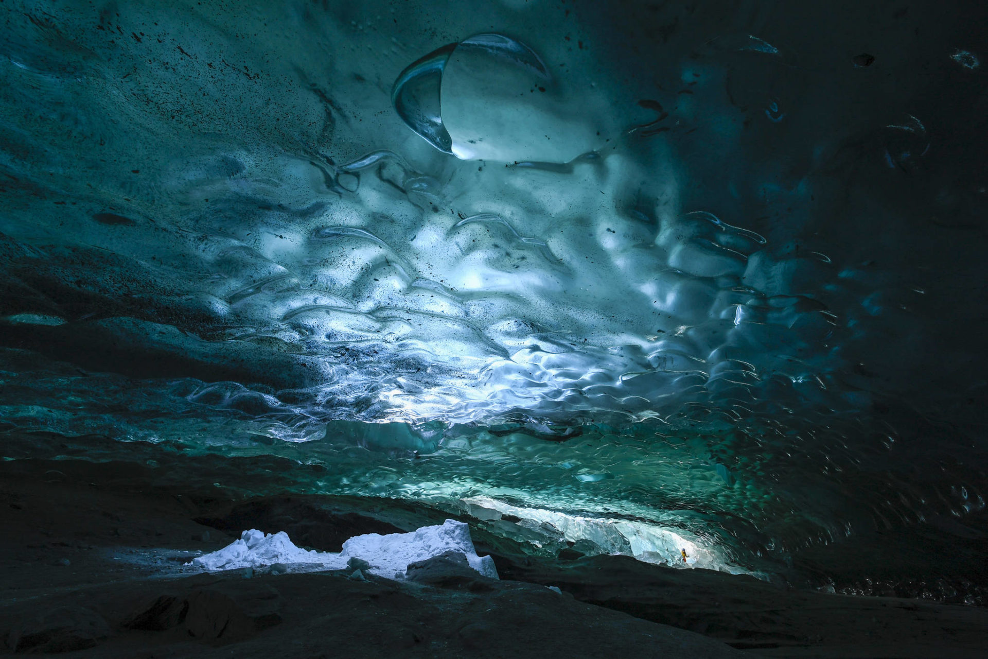 Stunning photos of the ice caves at the Mendenhall Glacier | Juneau Empire
