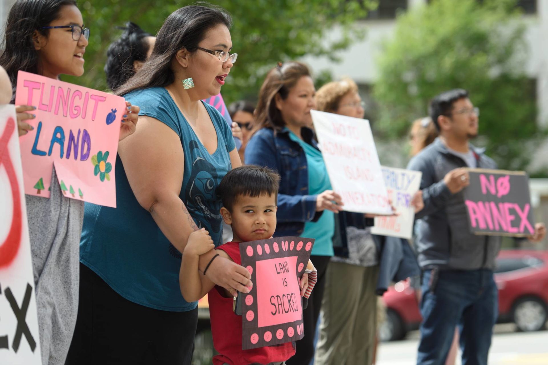 Live: Small rally protests Juneau’s ‘landgrab’ of parts of Admiralty ...