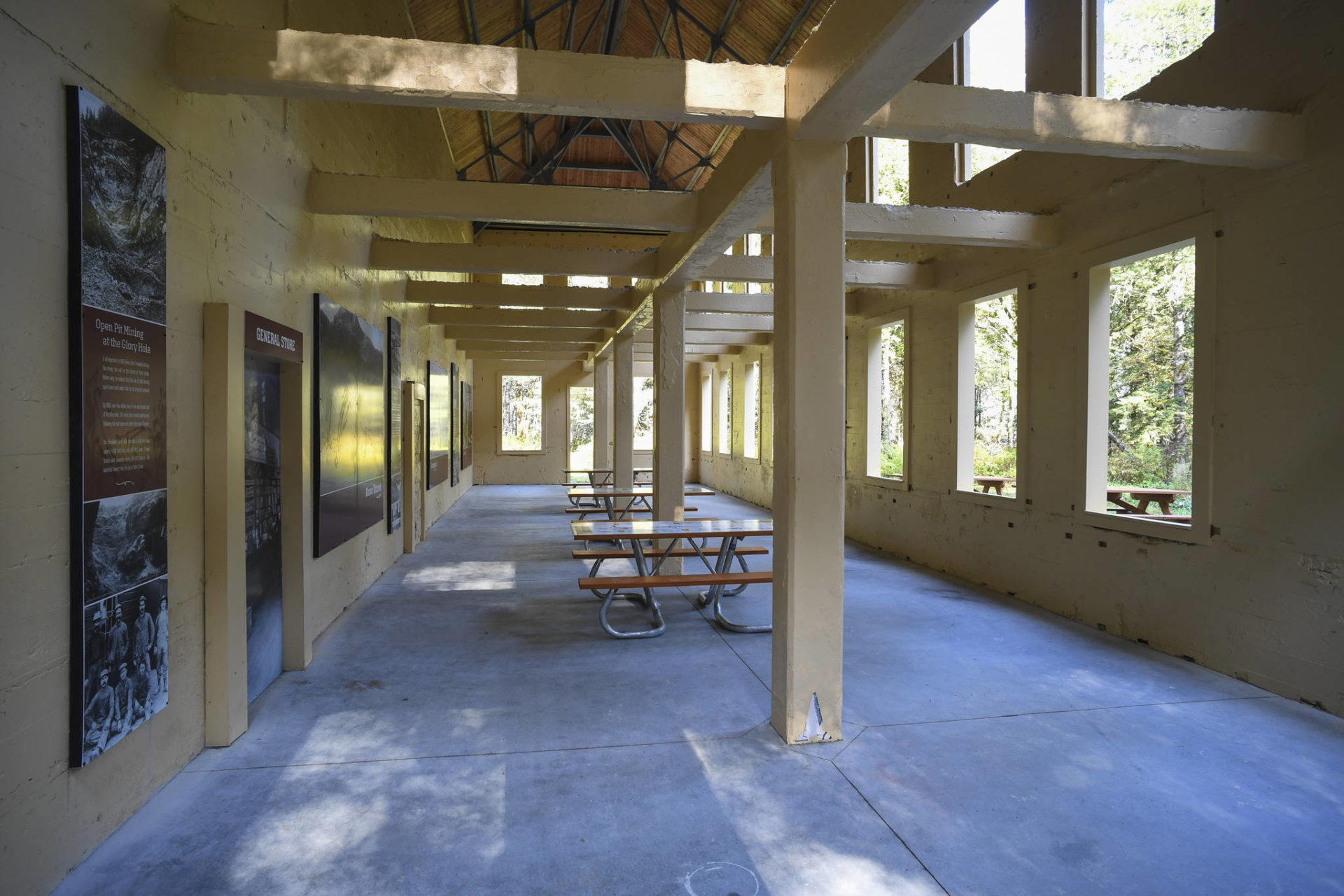 New-look mining building gets a ribbon cutting | Juneau Empire