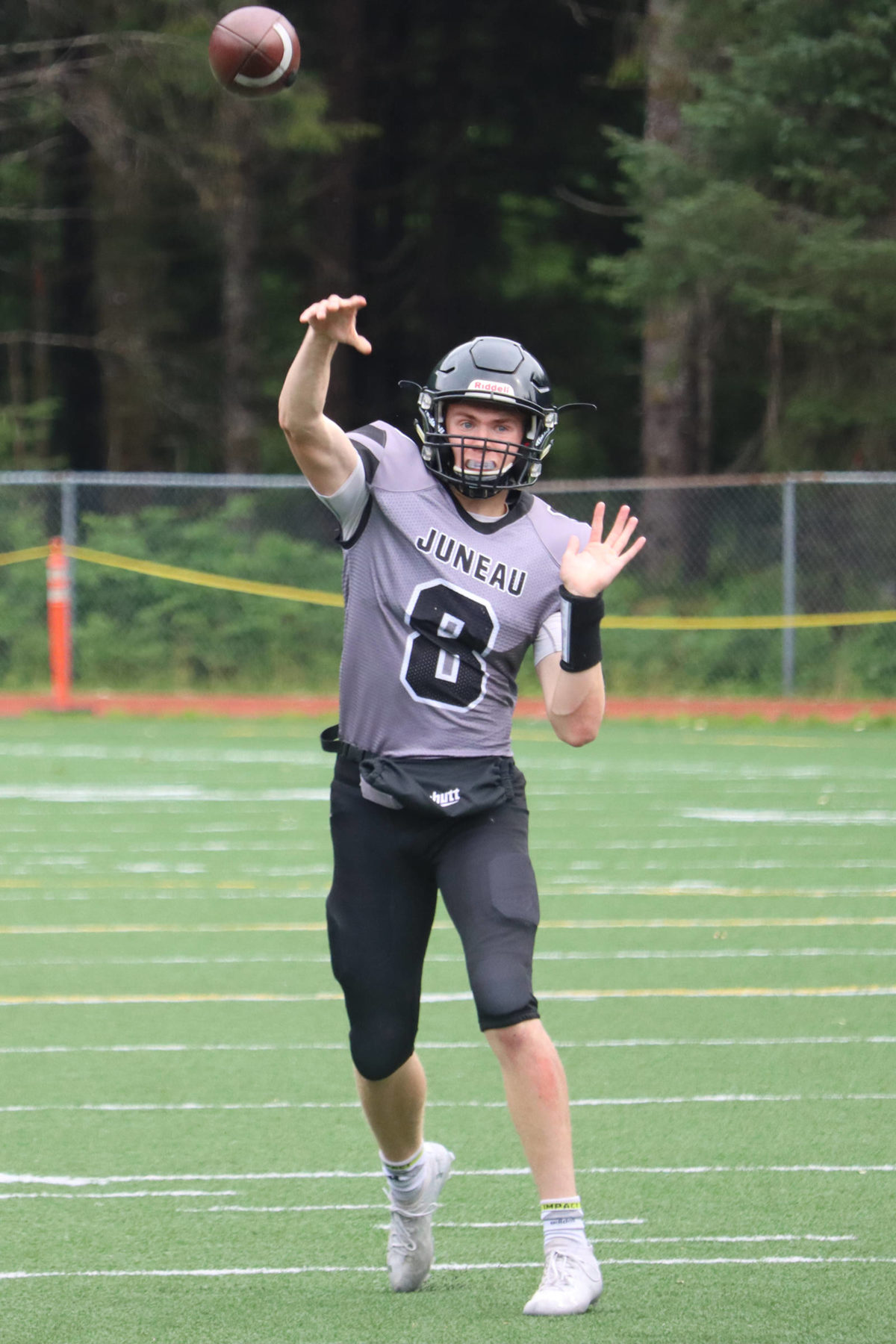 7 points: Juneau wins big in season opener | Juneau Empire