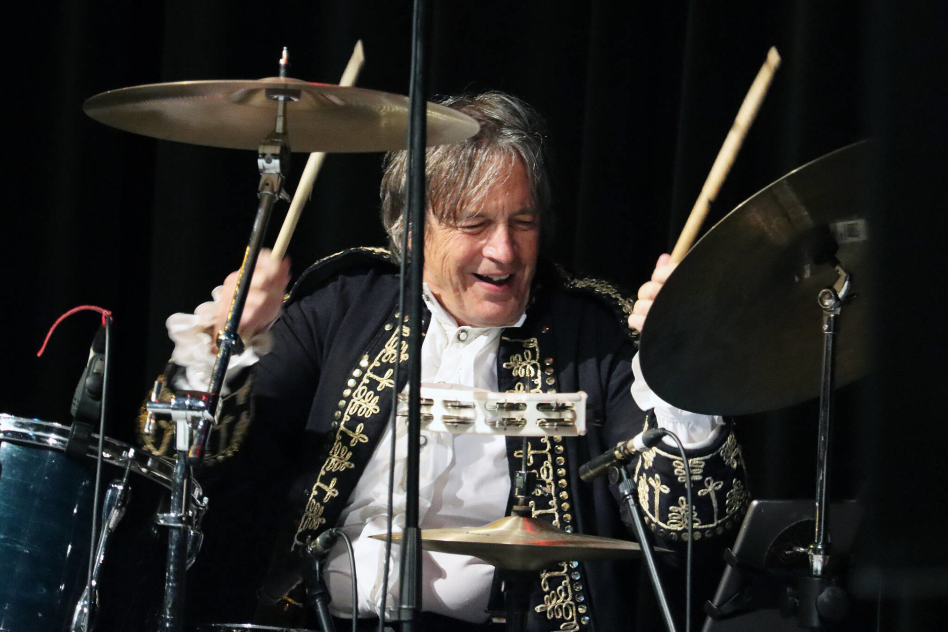 Paul Revere’s Raiders ride again for benefit concert | Juneau Empire
