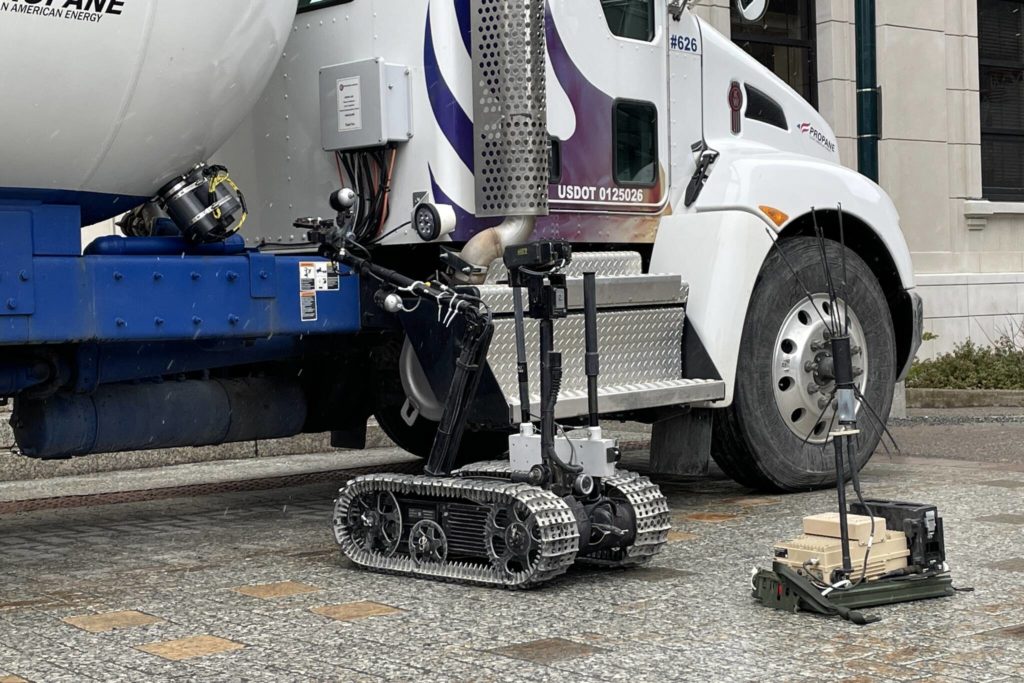 Teamwork makes the dream work: Navy, JPD hold bomb drill outside ...