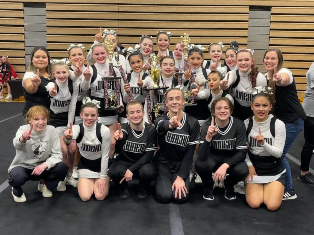 Juneau cheer team leads the way at Rally in the Valley | Juneau Empire