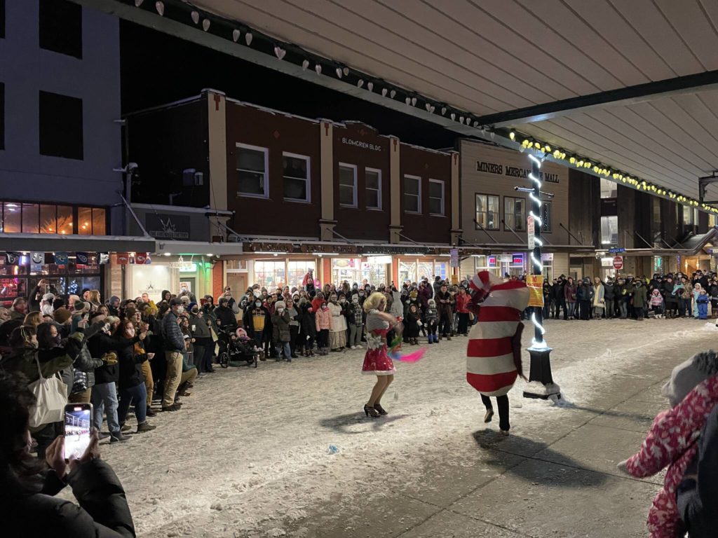 Juneau’s Gallery Walk returns to downtown | Juneau Empire