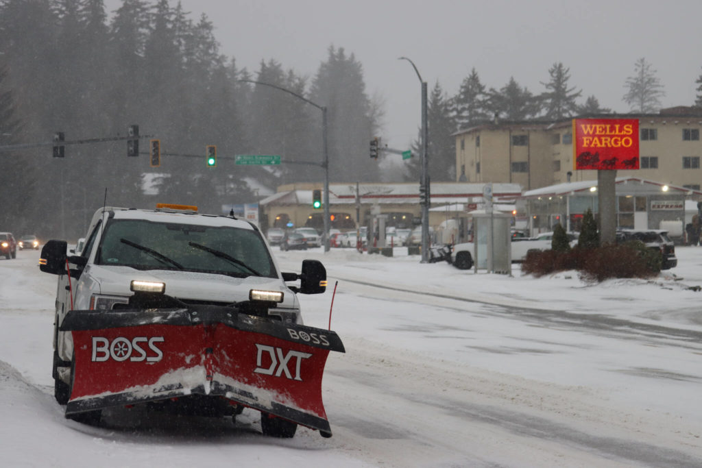 Flaky weather: Heavy snow was expected, an inch or 2 fell | Juneau Empire