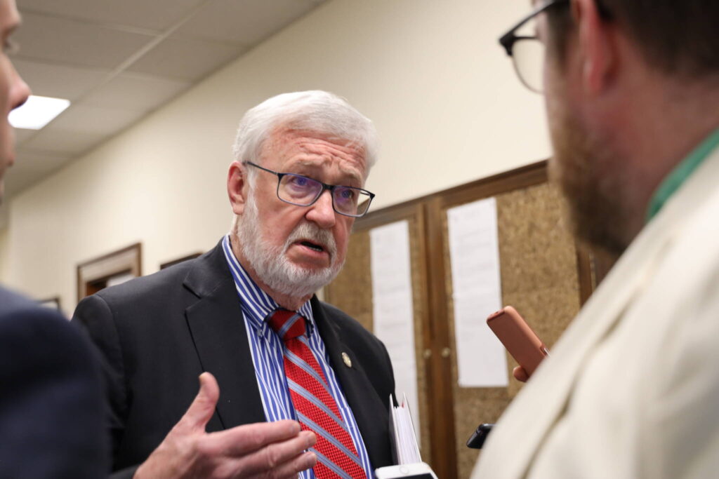 Senate stalls budget for suspenseful final day | Juneau Empire