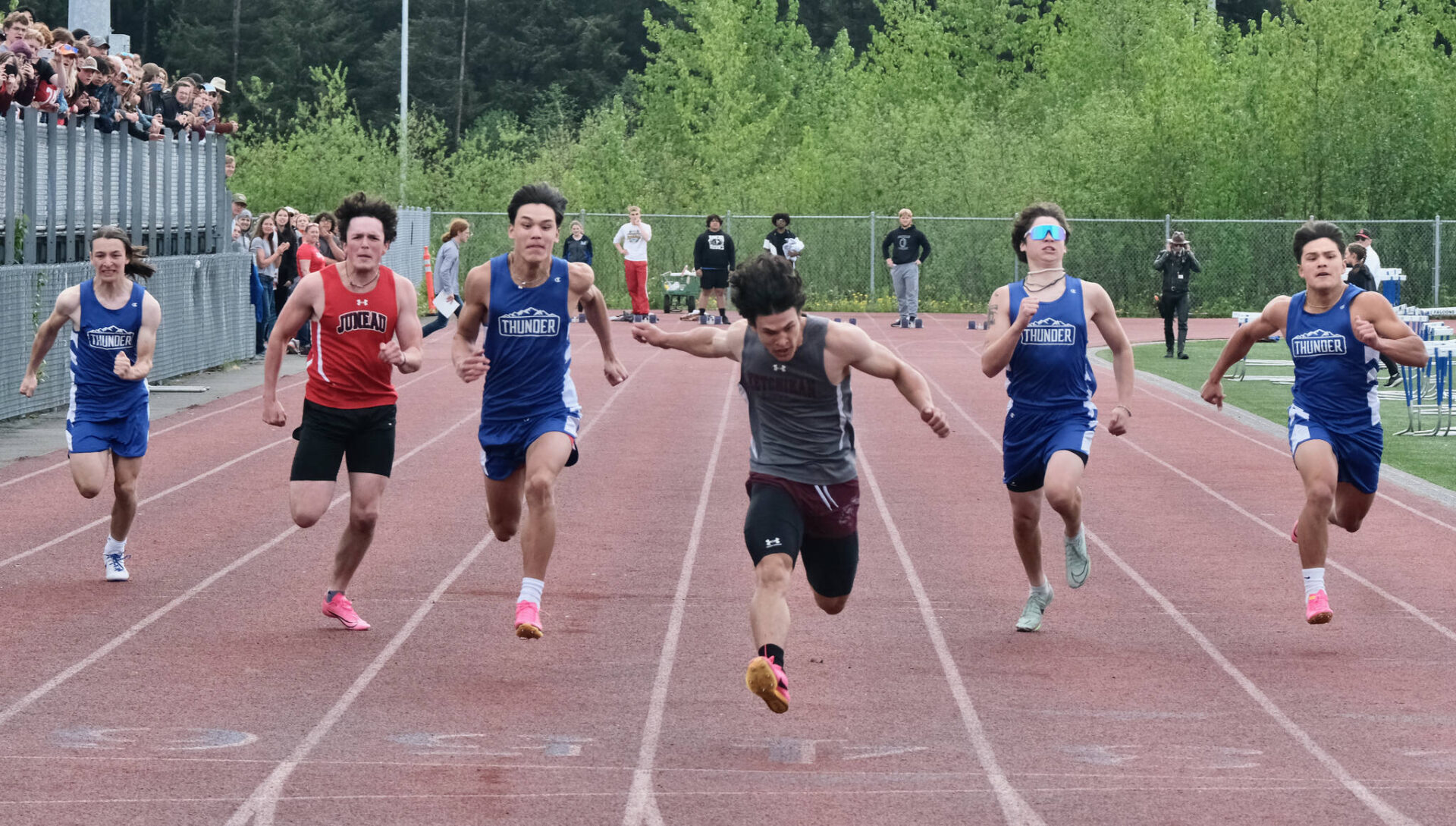 Southeast Division I track stars battle at state | Juneau Empire