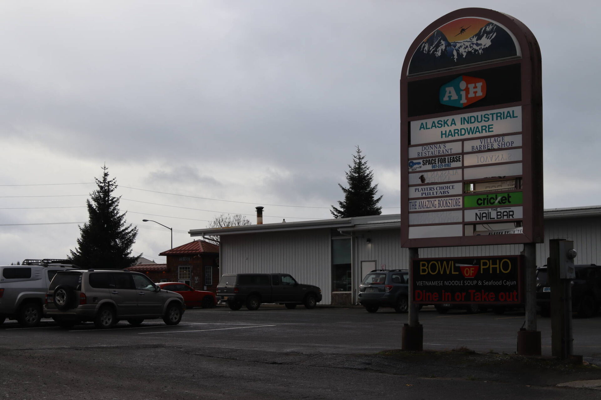 Juneau man suspected of dealing variety of illegal drugs arrested by ...