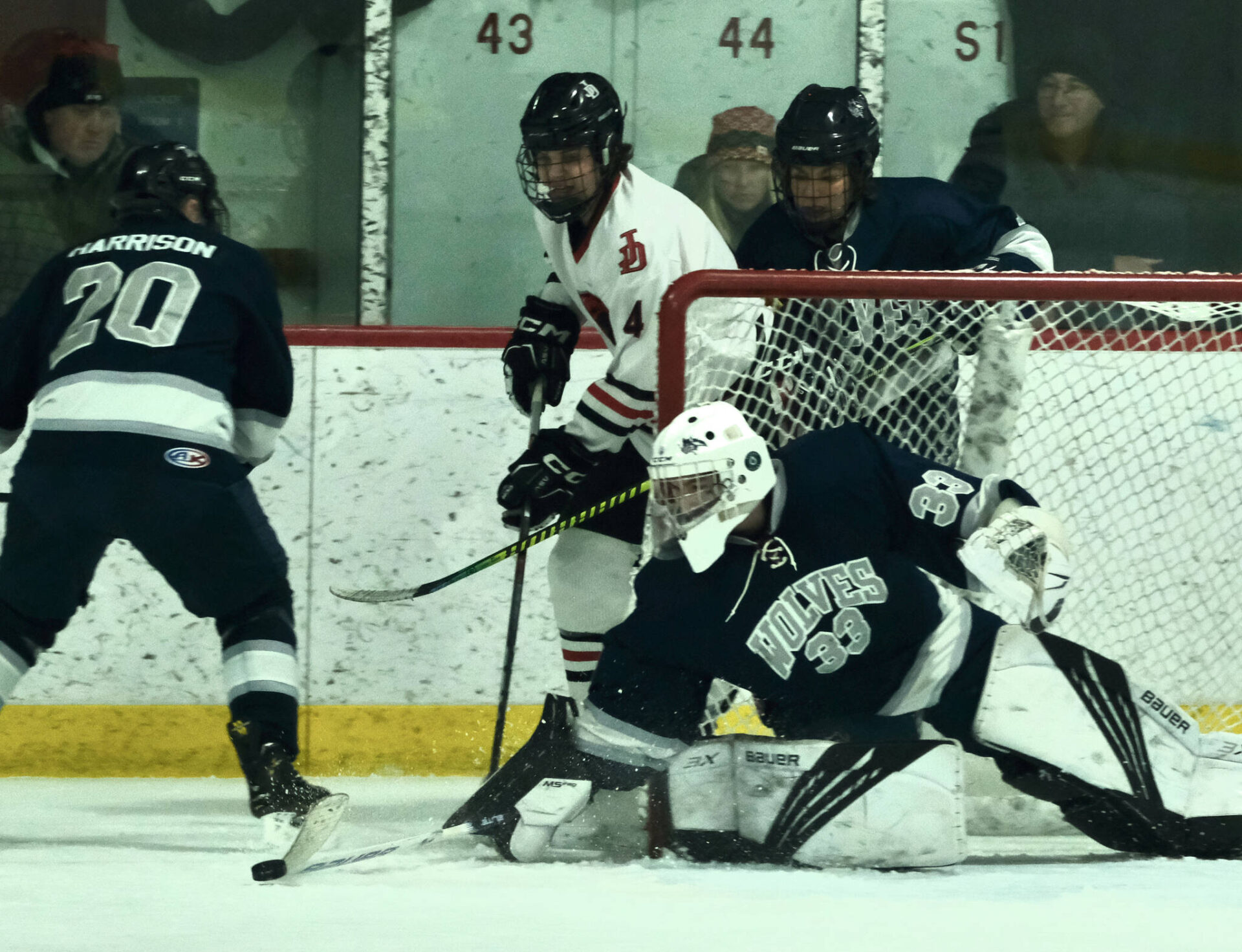 JDHS opens season by icing Eagle River | Juneau Empire