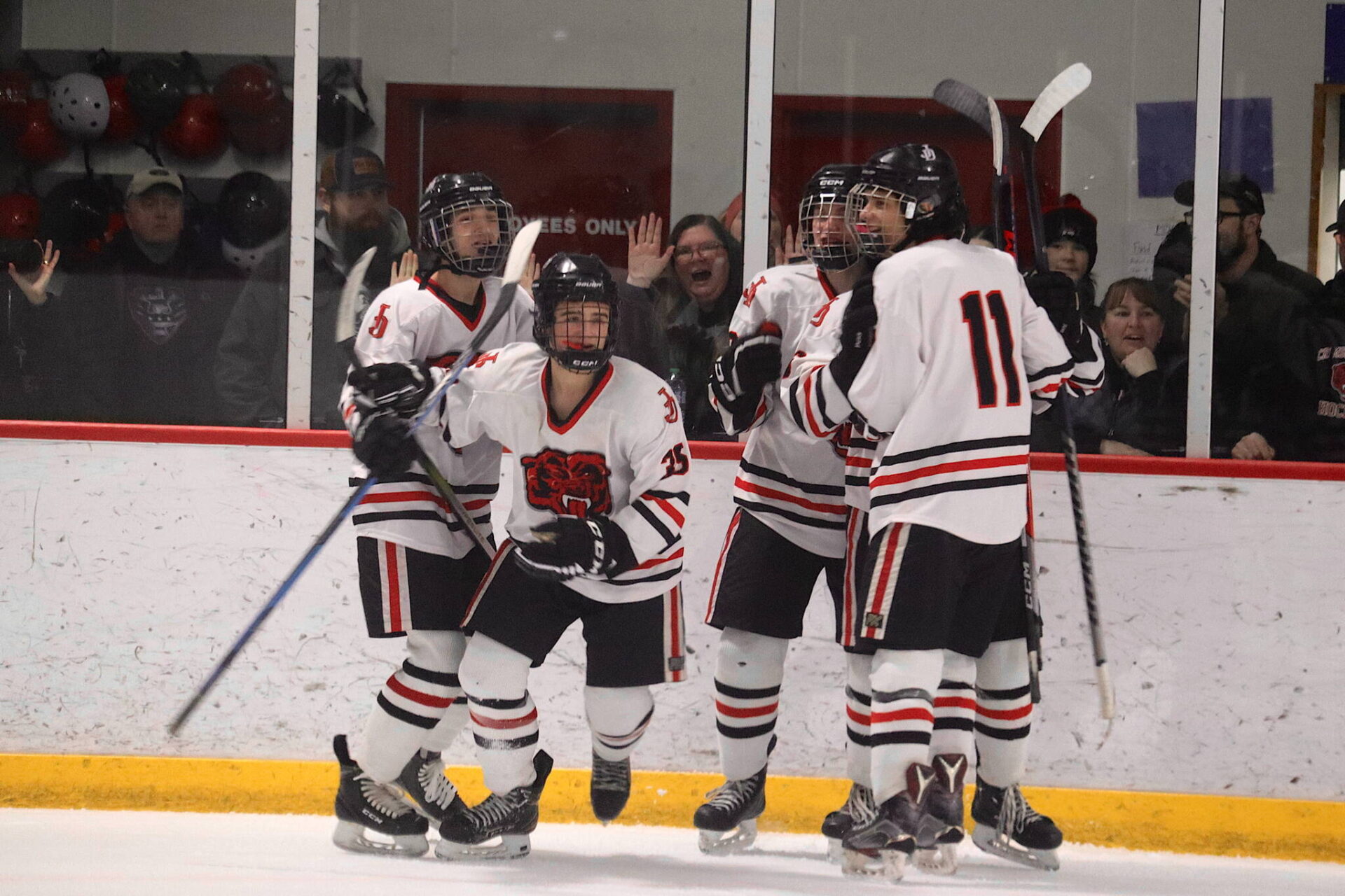 JDHS loses pair of games to Palmer in battle between top two teams in ...