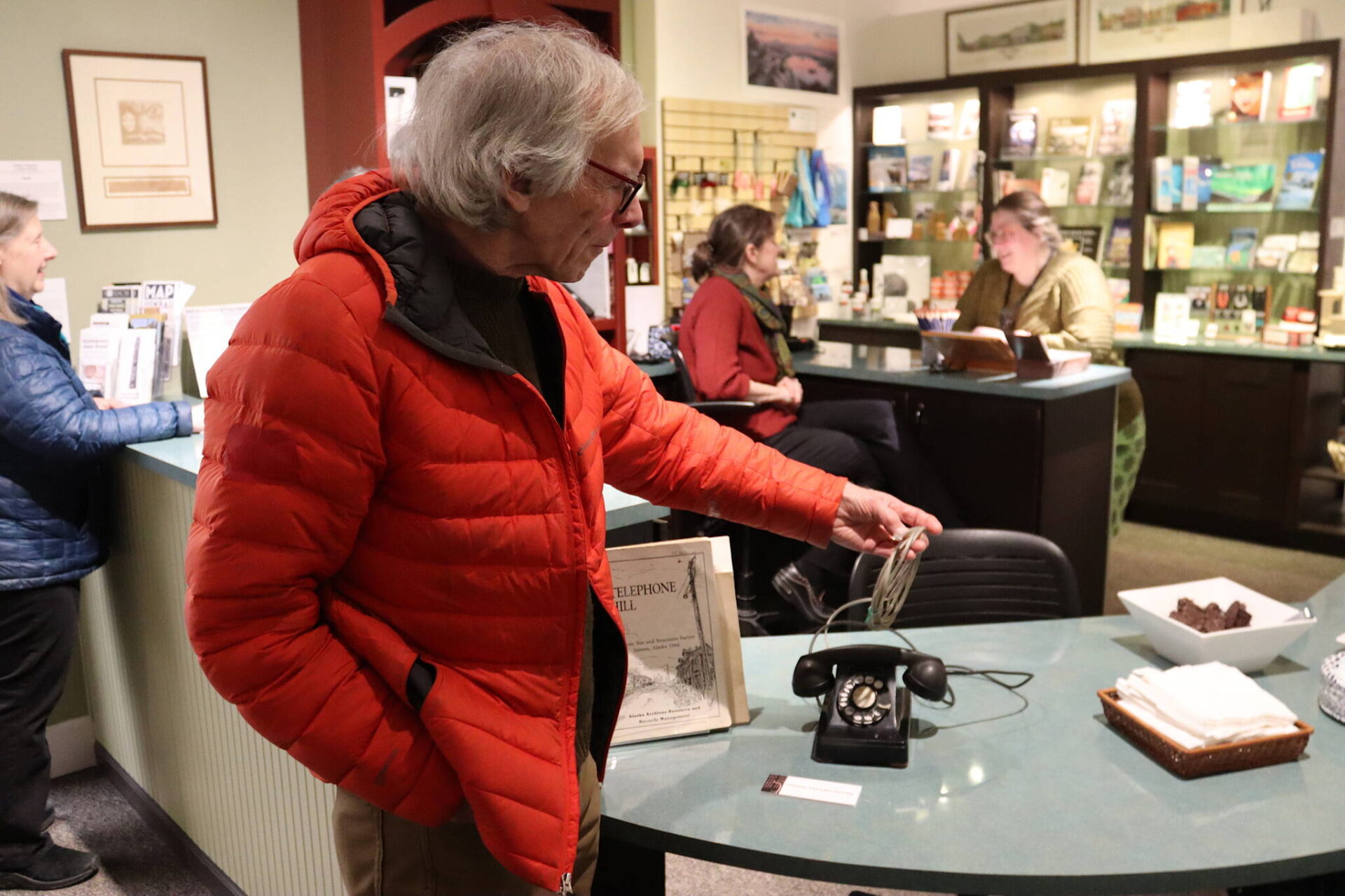 Dialing, cranking and ringing into Juneau’s history as a telephone ...