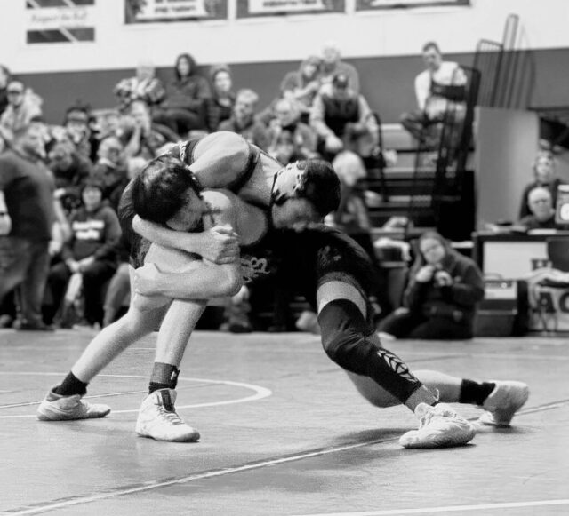 Crimson Bears wrestlers snare Region V championship | Juneau Empire