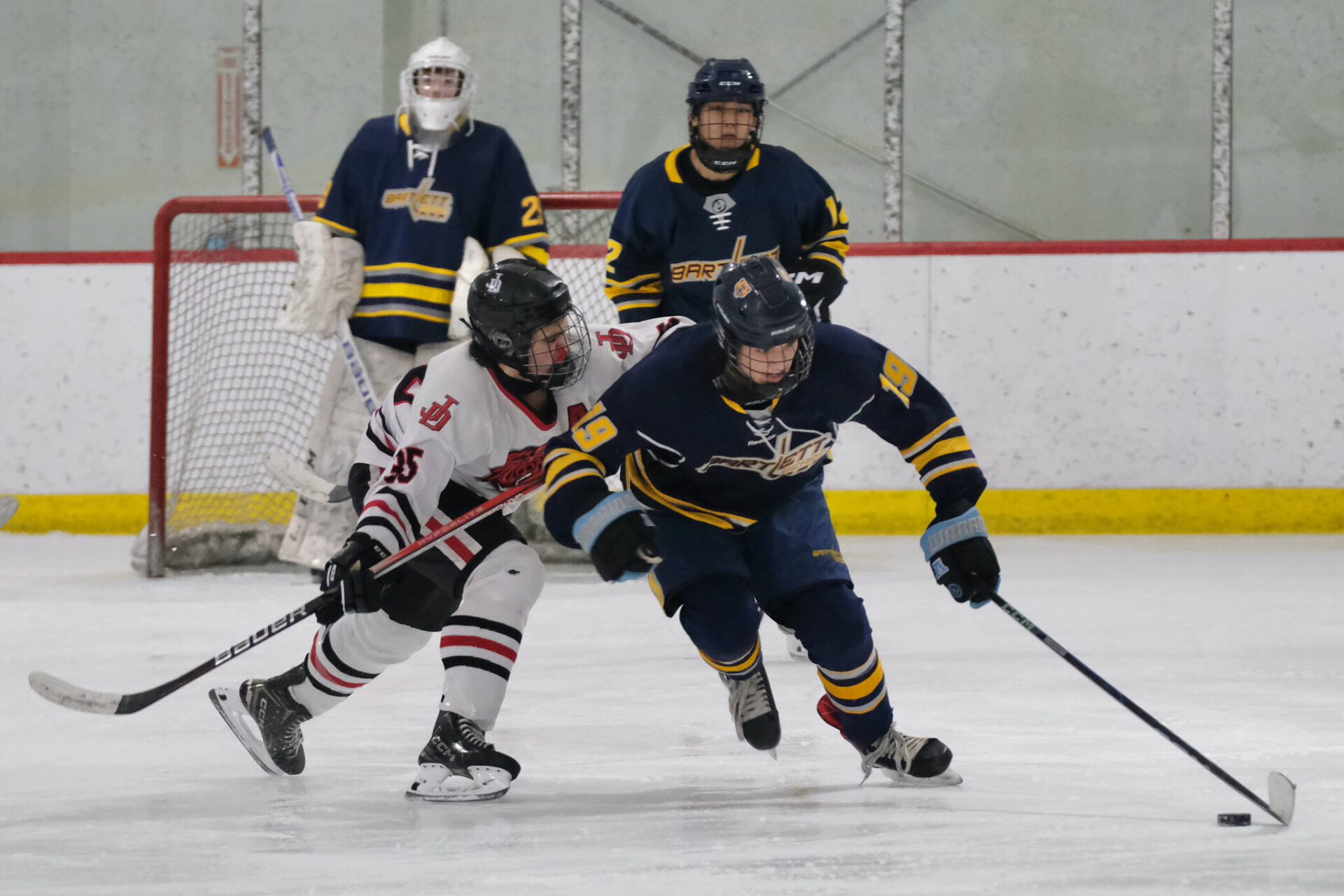 Crimson Bears sweep Golden Bears in second high-scoring shootout ...