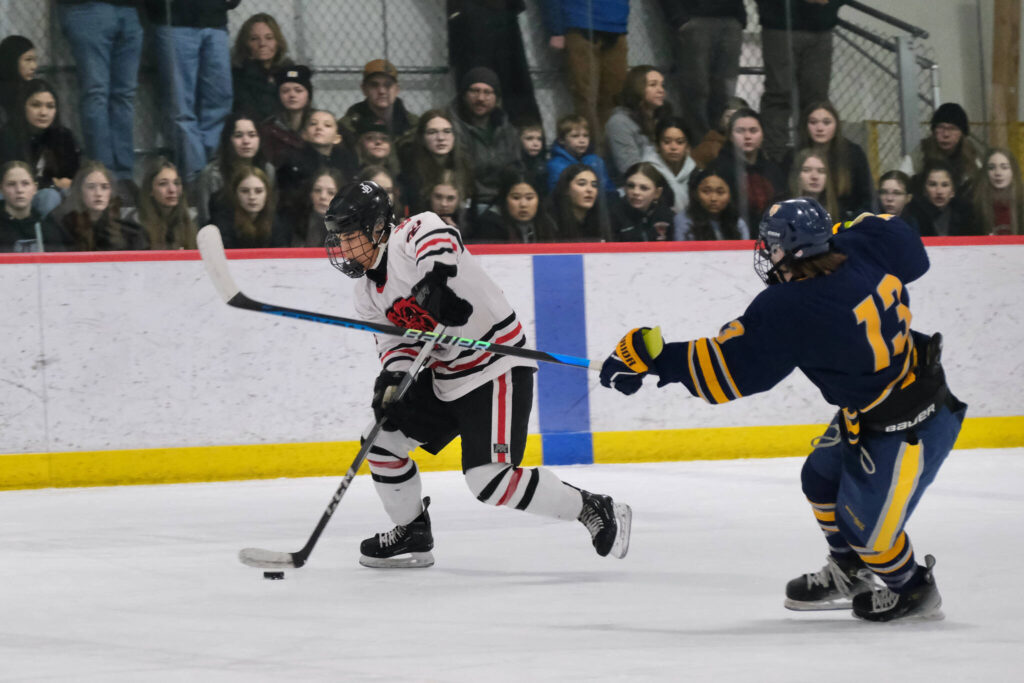 Crimson Bears sweep Golden Bears in second high-scoring shootout ...