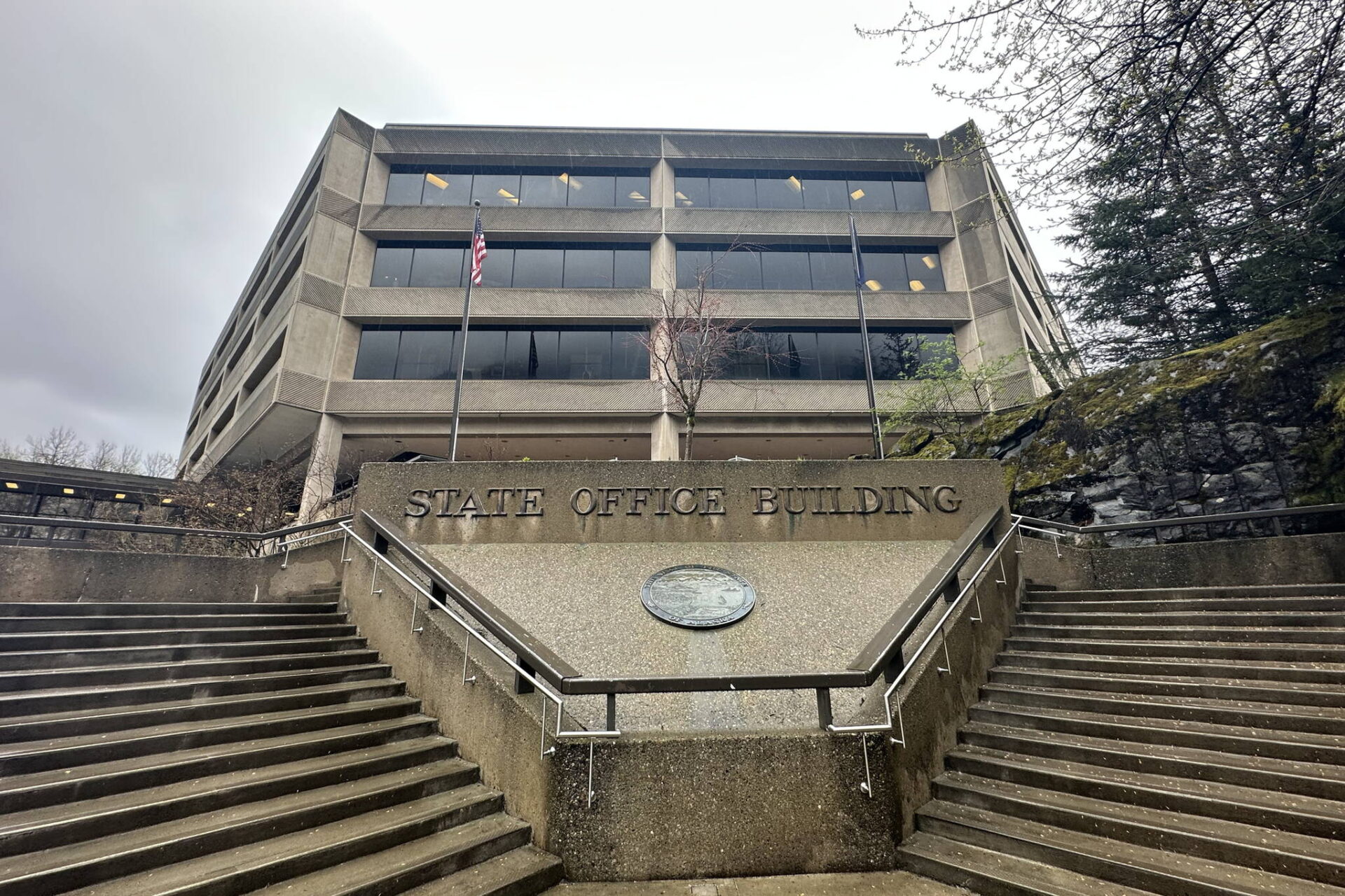 State, employees’ union reach tentative agreement on 11% pay hike over ...