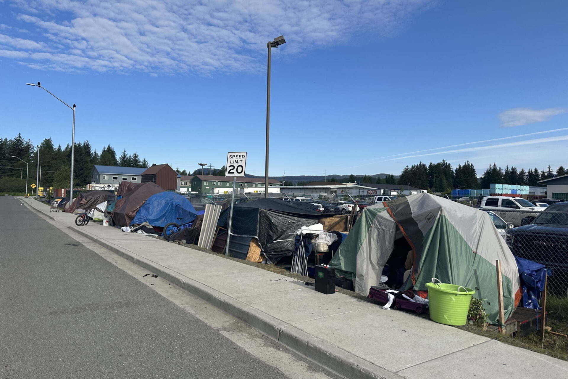 Large homeless encampment on Teal Street gets JPD vacate notice; where ...